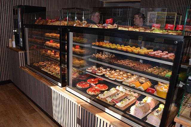 Farsø Bageri har slået dørene op til nyrenoveret butik – Farsø Avis